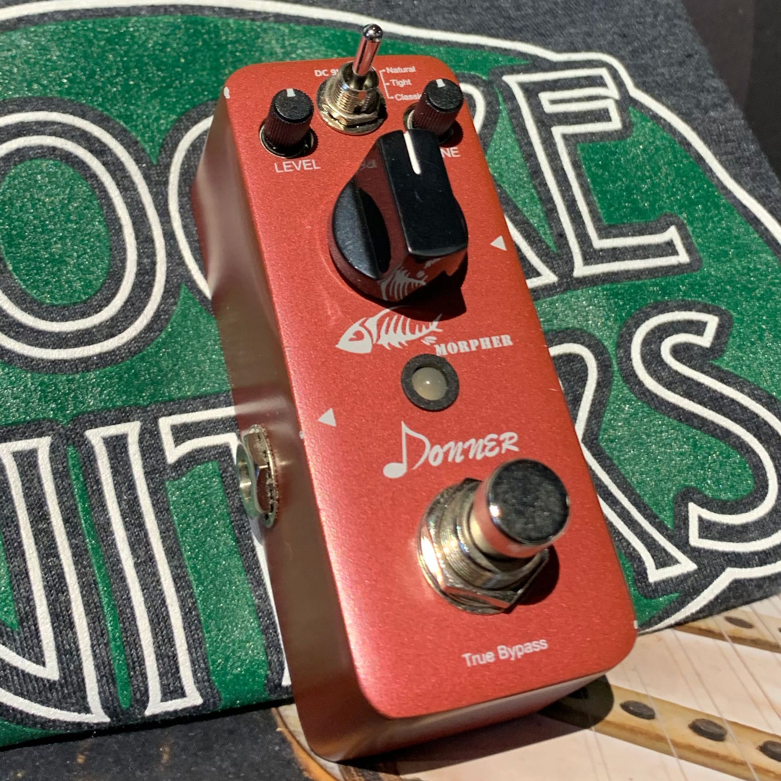 Donner Morpher Distortion Pedal USED‚Ä¶In-Store Exclusive - Moore Guitars